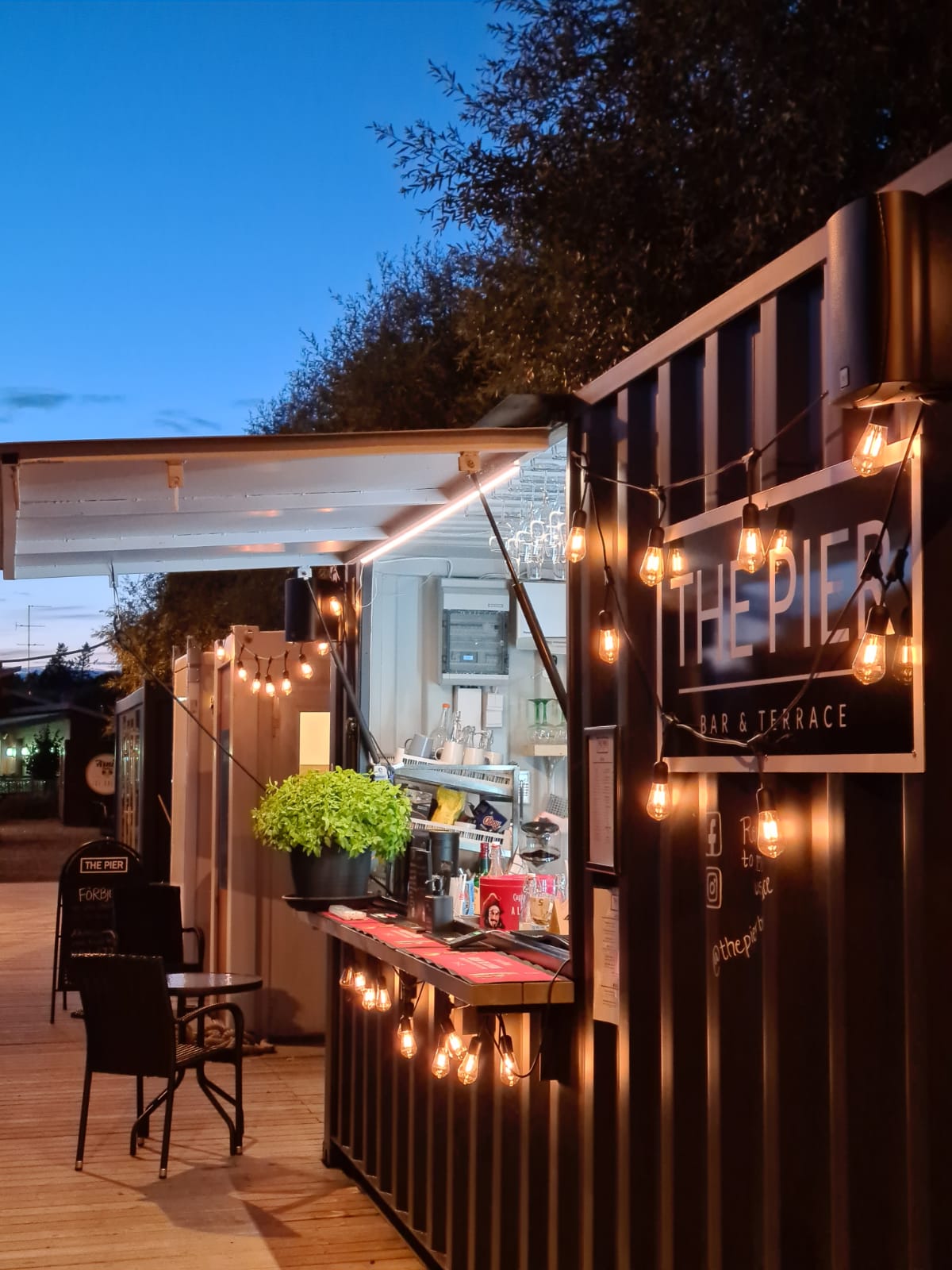 Home - The Pier Bar & Terrace